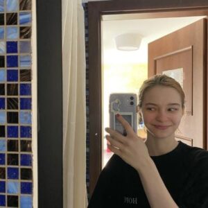 Emma Myers Net Worth 2024, Bio, Age, Height, Family, Boyfriend & More